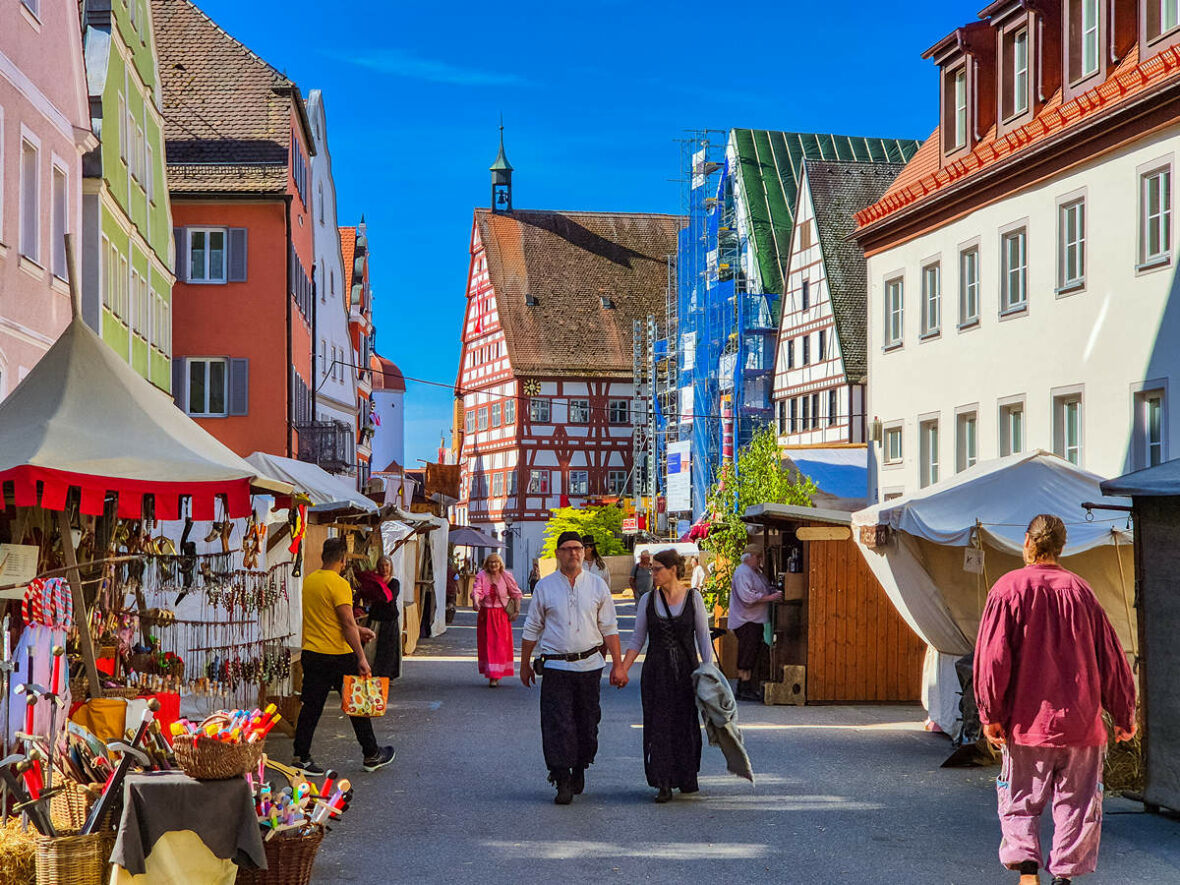 Oettingen in Bayern - Sehenswürdigkeiten & Historischer Markt